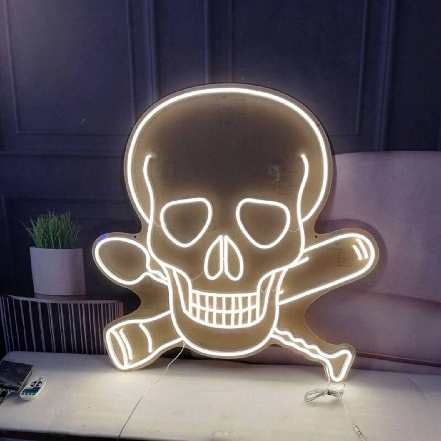 skull-and-crossbones-neon-sign-1_bdfff250-665a-441b-971f-0cc7bb6a0bdf ...