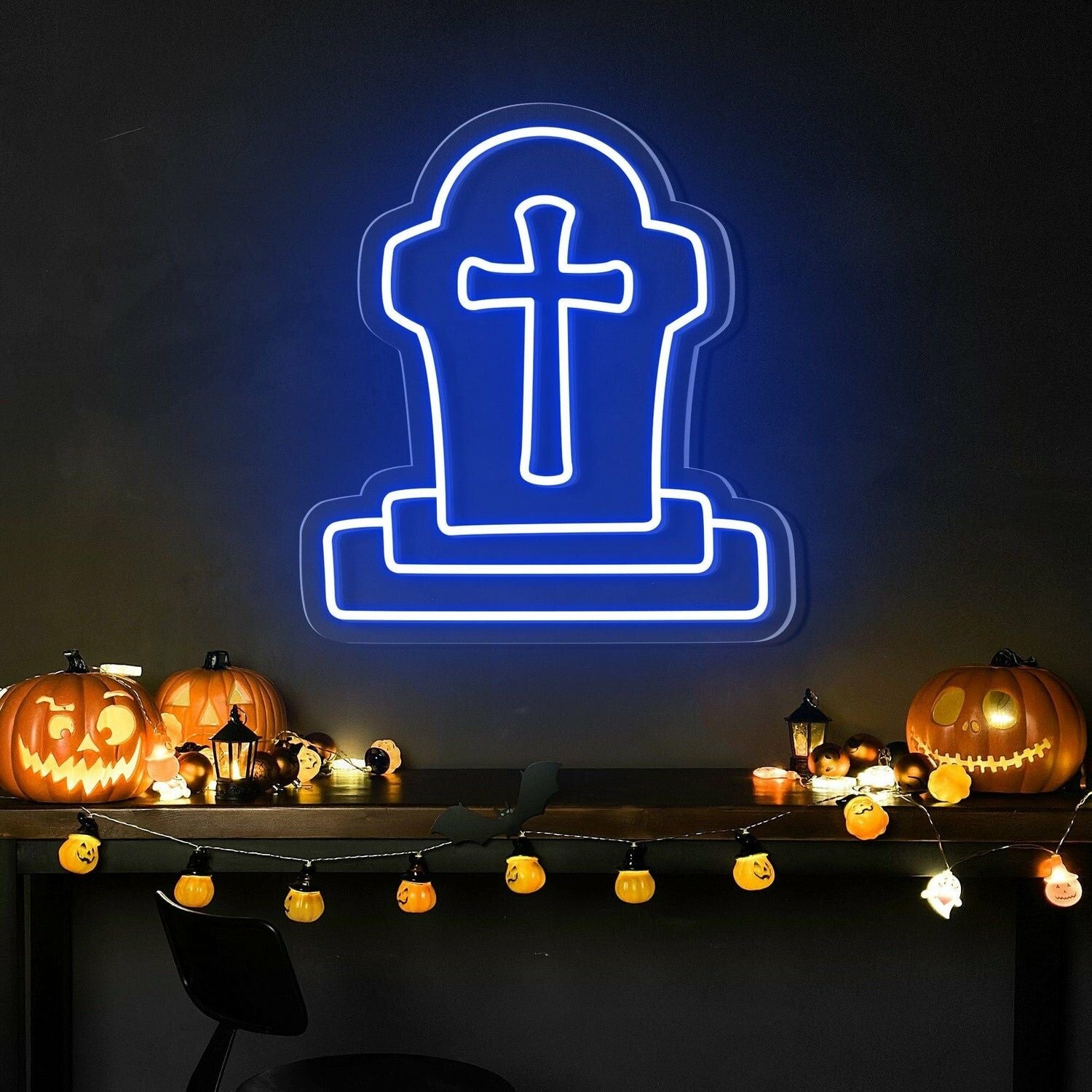 the-halloween-coffin-neon-sign-1_b732374b-67d2-4968-a862-fe836756c278 ...